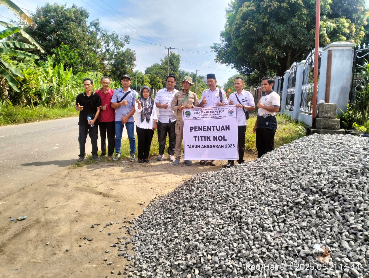 Pemdes Tanah Abang Jaya Laksanakan Titik Nol Pembangunan Dana Desa Tahap I Tahun 2025 - TARGET ...